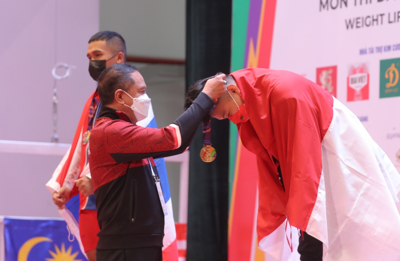 Rahmat Raih Medali Emas dan Pecahkan Rekor SEA Games Vietnam
