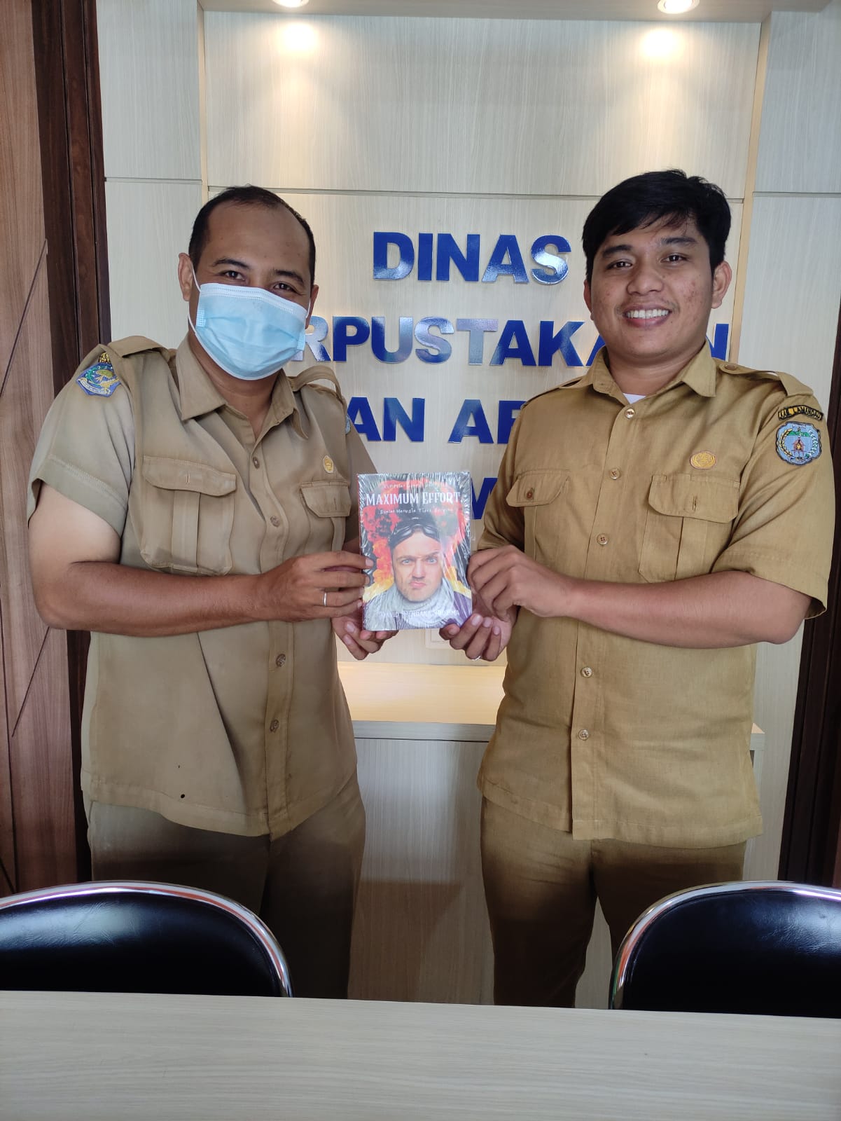 Hibah Buku dari Bapak David Perdana Kusuma, Satu Langkah Dukungan ...