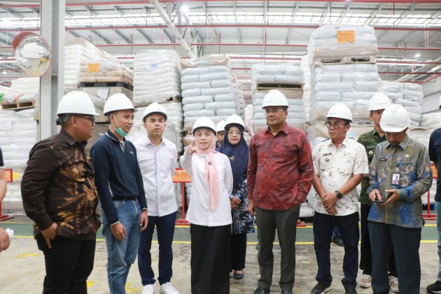 Kunjungi PT Polyplex Cikande, Bupati Serang Ratu Zakiyah Pastikan ...